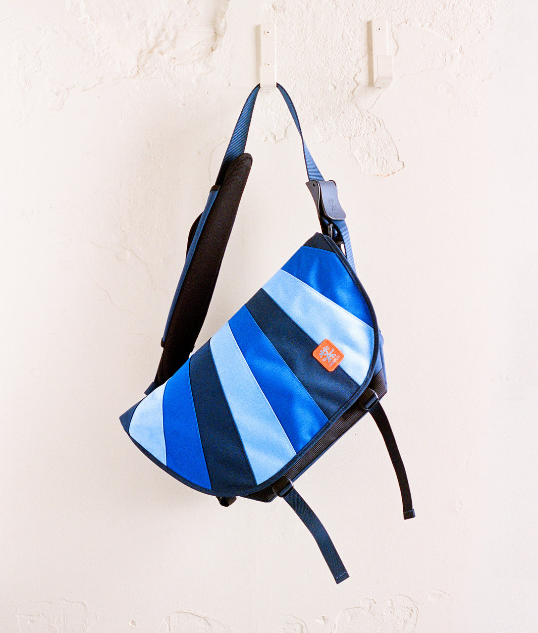 Designer Tote Bags | Crumpler Singapore